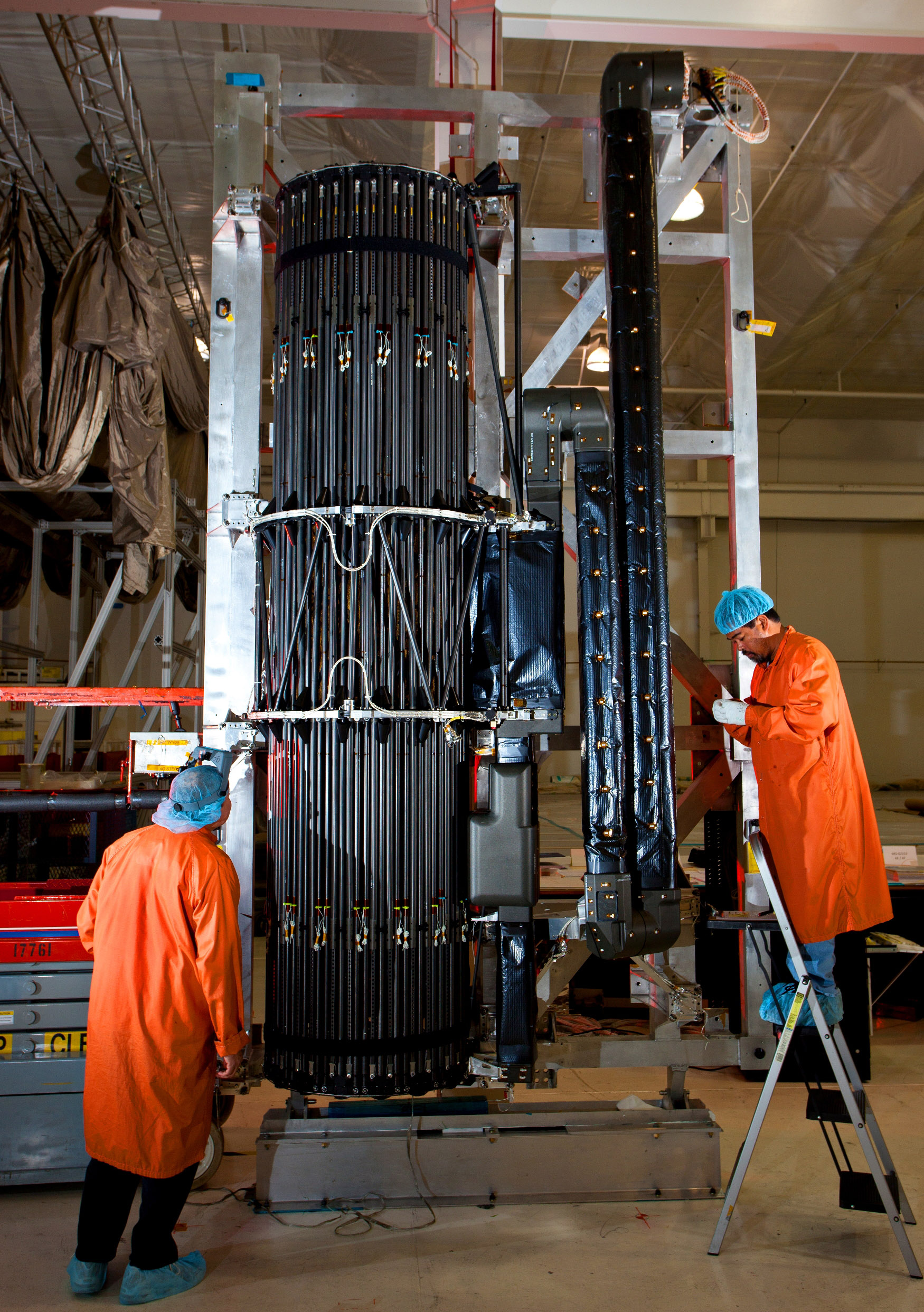 Photo Release -- Reflector System Built by Northrop